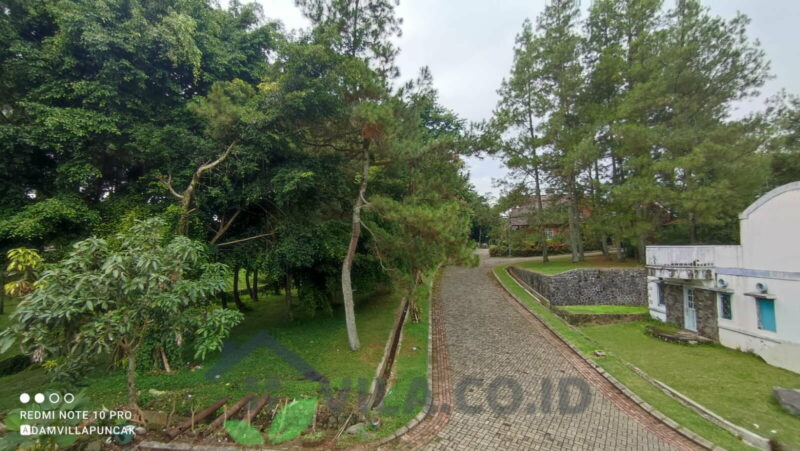 Villa Seruni Puncak 6 Kamar Kolam Renang - VILA.CO.ID