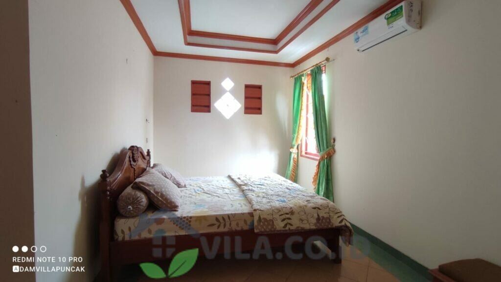 Villa Seruni Puncak 6 Kamar Kolam Renang - VILA.CO.ID